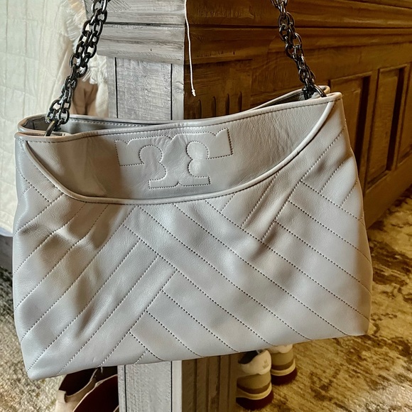 Tory Burch | Bags | Tory Burch Alexa Slouchy Tote Purse Nwt | Poshmark